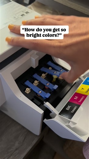 Cute Designs by Keila on Instagram: "Quality quality quality 💫 It’s all about premium quality in the printer, paper and ink used for crafting ✨ checking the ink levels 📊 and re-felling on time is key ✅ #sublimación #sublimation #desksetup #deskinspiration #mousepad #stationeryaddict"