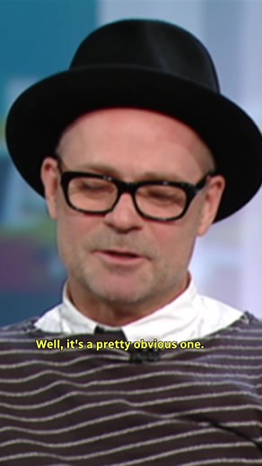 With a brand new #tragicallyhip documentary premiering at this year’s #TIFF, we got inspired to dig into our own archives. In this clip from 2012, Gord tells @georgestromboulopoulos about his favourite childhood memory, which is about what you’d expect.🇨🇦🥅 @Boston Bruins