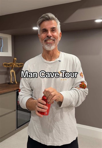 New, old, vintage - I got it all down here. This room is full of my prized possessions that inspire all my creativity. Ok ok I know I'm spoiled #roomtour #librarytour #tvroom #interiordesign #mancave