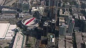 The Los Angeles Lakers handed back U.S. relief-fund money after learning that Paycheck Protection Program funds had been depleted, leaving many struggling businesses without aid. https://reut.rs/35dtMZo | Reuters