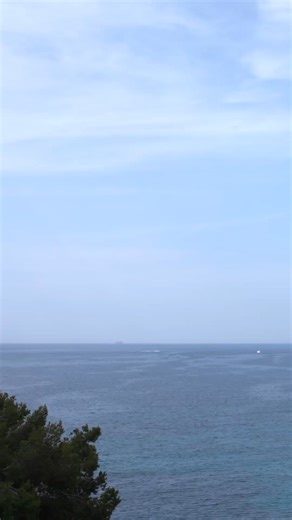 💭 Imagine stepping into the new year with unstoppable confidence. Our FDA and TÜV approved EMS-EMA Fast-Track Muscle System helps you build lean muscle, burn fat, and finally achieve the results you have been chasing. ✅ Whether your goal is to get stronger, faster, or fitter, Visionbody’s intelligent PowerSuit helps you reach it in record time safely, efficiently, and without joint strain or injury risk. Experience the freedom to train anytime, anywhere, and push your limits with confidence. Tr