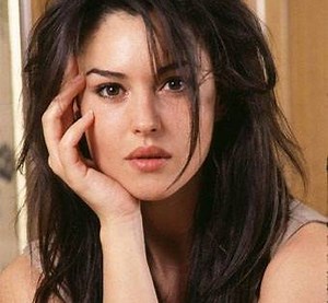Monica Bellucci: Bio, Height, Weight, Age, Measurements