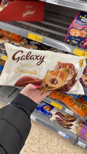 🎅🏼🦌NEW at Morrisons 🚨Follow UK Newest Foods for more!😁🚨 @morrisons #santa #uknewestfoods #new #uk #newfood #newfoods #foodblogger #foodfind #foodfinds #foodie #foodiesofinstagram #newfoodfinds #newproduct #newproducts #newproductalert #newproductlaunch | UK Newest Foods