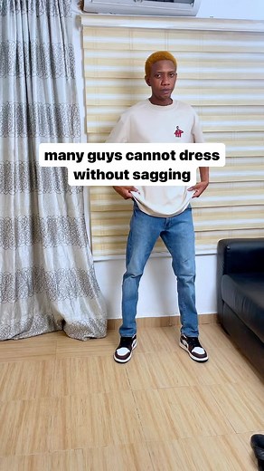 Sagging your pants is not stylish, STOP 🚫 Follow to learn how to be stylish without sagging your pants. #sag #sagpants #fashiontips #fashiontipsformen #dosanddonts #moscoses #mensfashion #mensstyle #menwithstle #fashiontips #menswear #streetwear #moscoses_clothing #moscosesclothingmovement | moscoses_clothing