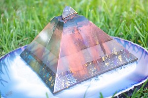 Black Sun Orgone Pyramid | Exposed Crystal Organite Pyramid | EMF Protection | Lemurian Seed Shungite | Energy Healing - Etsy