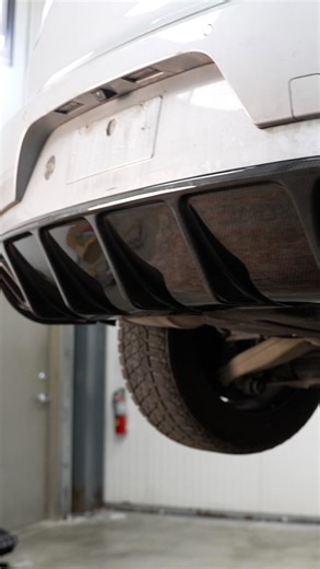 Rennline on Instagram: "Carbon diffuser install in under 60 seconds . Collins walks you through how to install our new E396 95B Macan carbon fiber rear diffuser. Give the rear of your Macan an eye catching OEM+ upgrade, designed by our in house engineers here in Vermont and made from hand-laid carbon fiber. . Click our linkin.bio to learn more . Available on Rennline.com SKU-E396 . #rennline #porsche #porschelife #porschemacan"