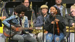 Student jazz musicians play to support Central District school music programs