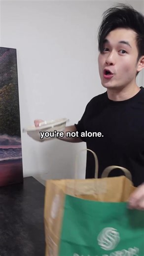 Next time you’re stuck on a health decision, pause and ask this… After coaching entrepreneurs and execs for 6 years, I’ve noticed one key difference between those who transform — and those who don’t. The ones who succeed don’t ask ❌ “How can I??” They ask ✅ “How can I…?” That small shift changes everything. It turns obstacles into options and leads to plans that actually fit real life. Because here’s the truth: Everything has a cost. 🍔 Fast food costs your health. 📺 Netflix costs your time. 📱