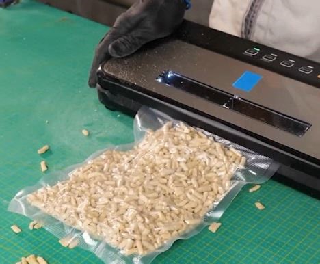 1.8M views · 4.3K reactions | Tech Meets Trash! How Smart Recycling Works! | 5-Minute Crafts | Facebook