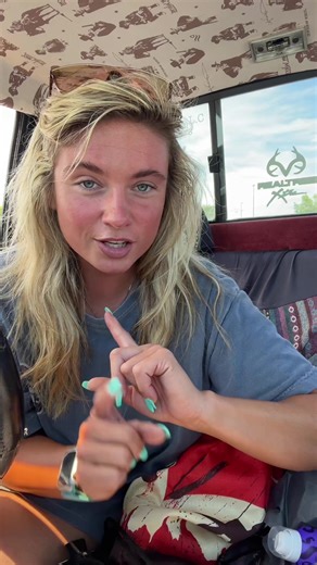 Walmart parking lot hair tutorial 🤠🤠 #hairtutorial #walmart #fyp | Hair Tutorial