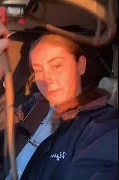 Pilot's Oxygen Mask: Quick Donning with Inflatable Harness