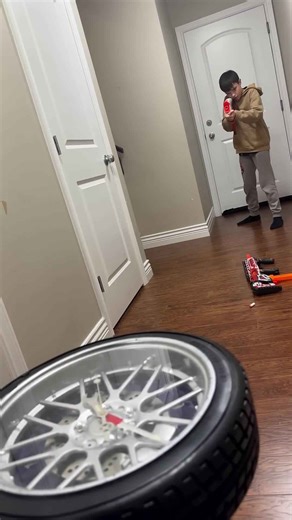 Nerf 1v1: Xshot Longshot vs Pro Torrent