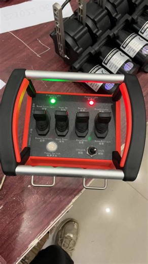 13K views · 114 reactions | Crane wireless remote controller manufacturer, supports customization, and sincerely invites agents from all over the world.#crane #cranetruck #cranes #craneoperator #cranelove #cranework #cranelife #cranesafety #craneindia #driver #reels #viralreels #tata #hitachi #ashokleyland #volvo #volvotrucks #icb #Fassi #Palfinger #HMF #Effer #PM #UNIC #transport #hydraulic #vinc #kren #remotecontrolcraneoperator | Remote control of lifting machinery | Facebook