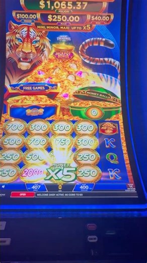 $4 ➡️ $436, tapping out would have been safe 🎰🎉 What would you have done? #jackpot #slots #casino