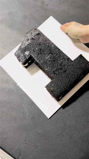 Bear cake🐻 #sweetsavybyra #cakedecorating #numbercake | Sweet Savy by RA