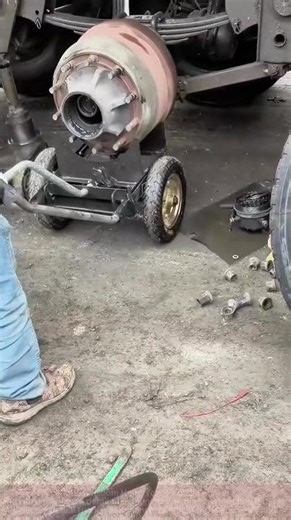 Essential Tool for Truck Repair: Wheel Removal Device Tested"
