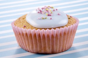 Easy fairy cakes for kids - Netmums