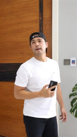 Communication at it's finest. Only husbands will understand 🤣 Spot the @smarthomedevicesph smart switches I have, upgrades coming soon! Message them to install your smart switches at home, Alexa and Google home capable. | Rocco Nacino