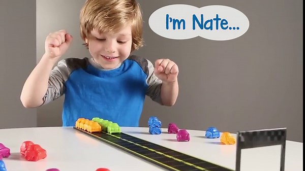 Learning Resources Mini Motor Math Activity Set - Math Manipulatives for Preschoolers, Preschool Board Games, Learning & Education Toys, Addition and Subtraction Games, Counting & Color Sorting Toys