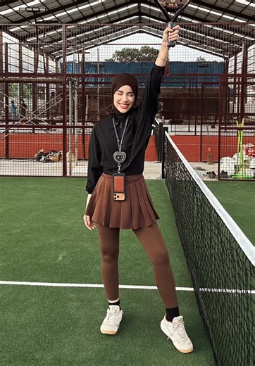 UNBOXING MY NEW RACKET AT MY NEW PADEL COURT 🤪🐉 📍belakang BRI soekarno hatta, malang.