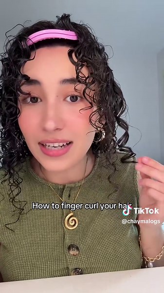 Easy Steps to Finger Curl Your Hair