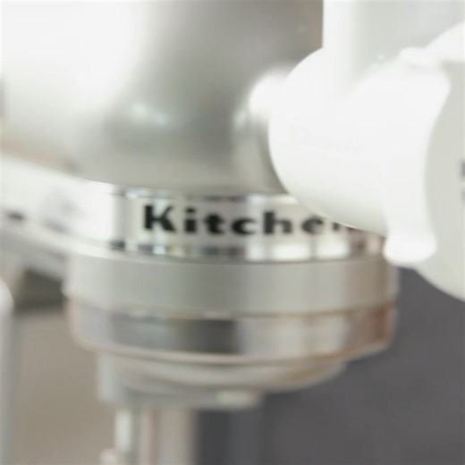 🌭❤️‍🔥 Ah, BBQ season, so we meat again ❤️‍🔥🌭 Make your own sausages for BBQ season with the Sausage Stuffer Attachment. The Cheddar cheese adds a creamy bite to cool down from the heat of the fresh jalapeño peppers. This is a hot but sweet backyard crowd pleaser. Extra tip: serve this delicious sausage on a golden toasted bun with honey mustard dressing, fresh diced tomatoes, cilantro and even more shredded cheddar cheese, just because you can. Discover our Jalapeño Cheddar Chicken Sausages.