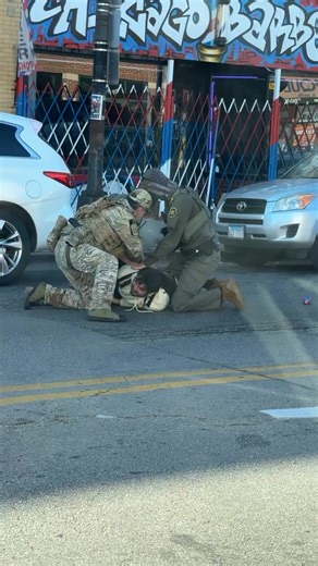 116K views · 2.7K reactions | ICE Chicago ... CPD Rolls By #ChicagoScanner | Substance News | Facebook