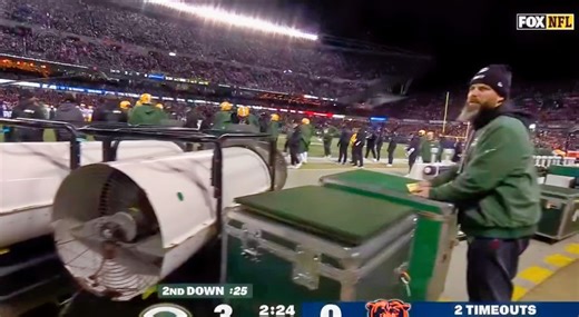 Chicago Bears Called Out For "Cheating" vs. Green Bay Packers After FOX Sideline Reporter Exposes Shadiness On Live TV [VIDEO]