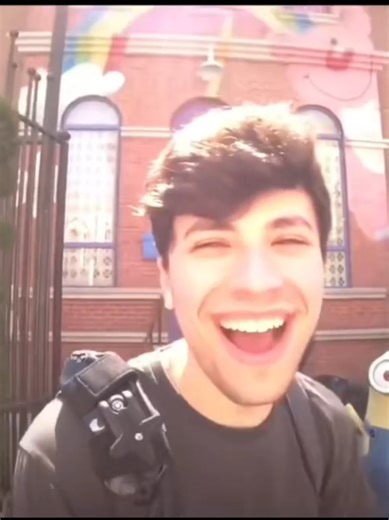 some gnf pictures :] I miss the old room when he was in the UK and this brought back so many memories anyways I hope you enjoy!!! #georgenotfoundedit #goggy #goggynotfound #dsmp #dream