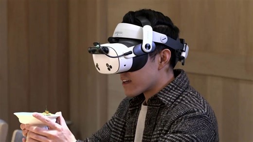 Sushi restaurant offers virtual reality dining experience