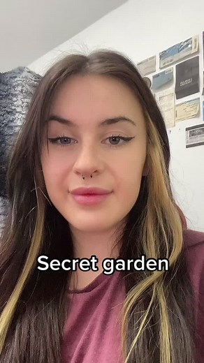 Exploring Secret Underground Rooms in Sims 4