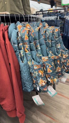 Ladies we have you covered for jackets and vests!! So many more in stock too! #westernstore #ShopSmall #itscoldoutside #FallFashion #westernfashion | Hitch'n Post