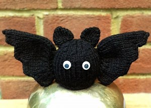 PDF KNITTING PATTERN Halloween Bat Chocolate Orange Cover, Halloween Knitting Patterns Toys, Trick or Treat Candy Favours, Knitted Cosy - Etsy UK
