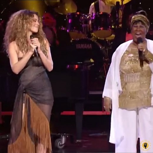 Aretha Franklin and Mariah Carey performed a duet of Franklin's hit song "Chain of Fools" at the VH1 Divas Live concert in 1998 | Nostalgic Feelings