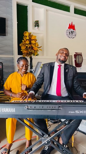 299K views · 15K reactions | This lady want to challenge me on keyboardbut I don give up shall | Friday Ikenna Emmanuel | Facebook