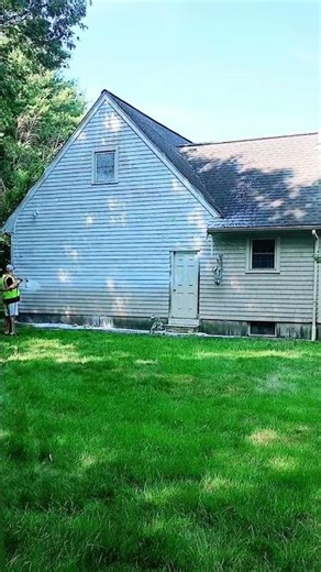 Pretreating with a foam cannon #foamcannon #diy #softwashing