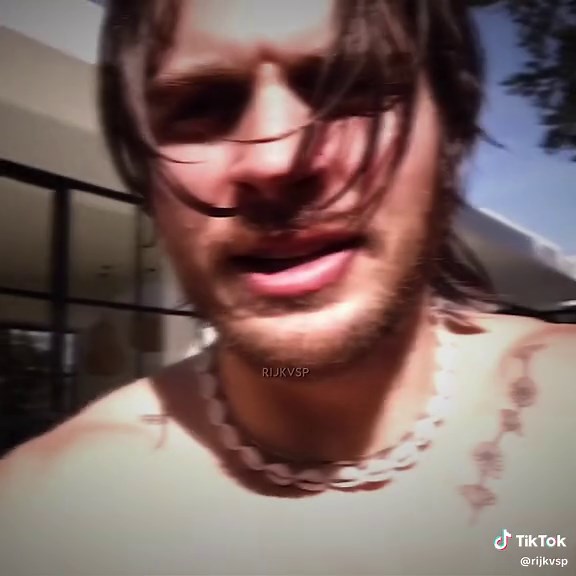 Exploring Bali with Rijk Hofman and the Hofman Brothers