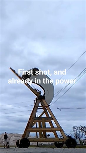 15 foot Whipper Trebuchet first shot. #whippertrebuchet #punkinchunkin #appliedscience