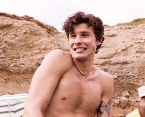 Alexis Superfan S Shirtless Male Celebs Shawn Mendes Shirtless Behind