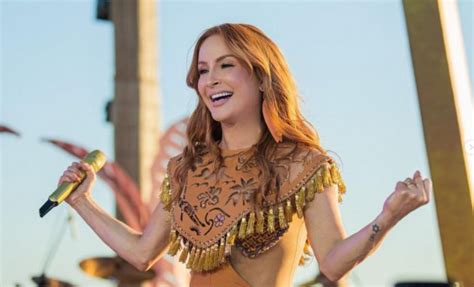 Comemorando 20 anos de carreira Claudia Leitte lança novo álbum Me