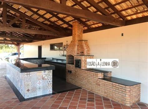 Fogão a Lenha Forno e Churrasqueira de Tijolinho a Vista em