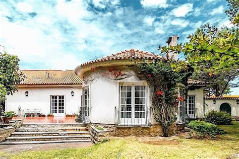 Madalena Abecasis Moves Into Her New Dream House SUPERCASA
