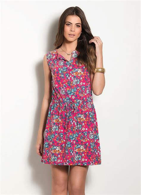 Vestido Floral Botões no Decote Queima de Estoque