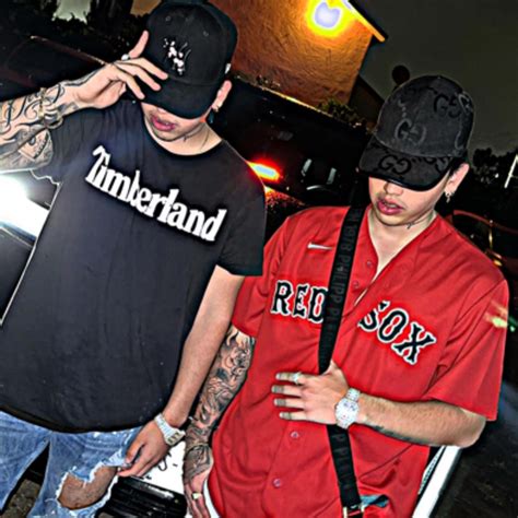 Me Encantas Los Gemelos Diaz Song Lyrics Music Videos Concerts