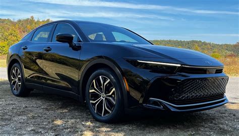 2023 Top 10 Most Fuel Efficient Cars Best Cars For Saving Money On Gas