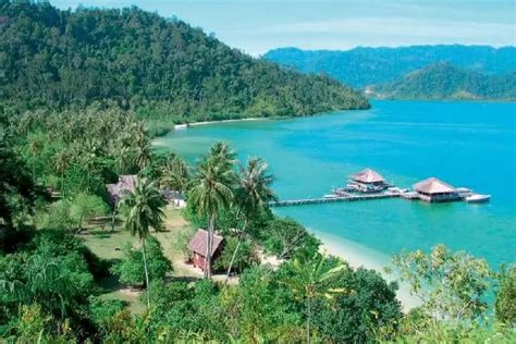 8 Tempat Wisata Di Padang Yang Paling Populer Lengkap Dengan Harga