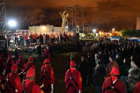 Con una nueva vigilia patriótica la comunidad salteña conmemoró el 42