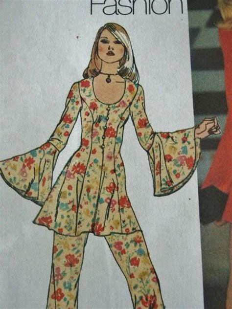 UNCUT Simplicity Vintage 1972 Hippie Mini Dress With Bikini Pants Tunic