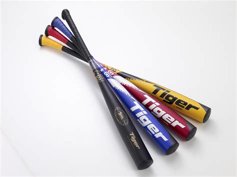 伝統の虎印バット常識を覆すレボルタイガーを野球界に投入バットと手が一体に理想的な握りと振りを生み出す次世代バット美津和