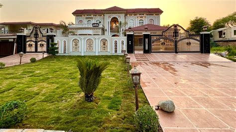 Fully Furnished 2 Kanal Beautiful Spanish Design House In DHA Lahore